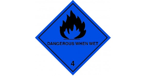 4 DANGEROUS WHEN WET - Hazard Labels